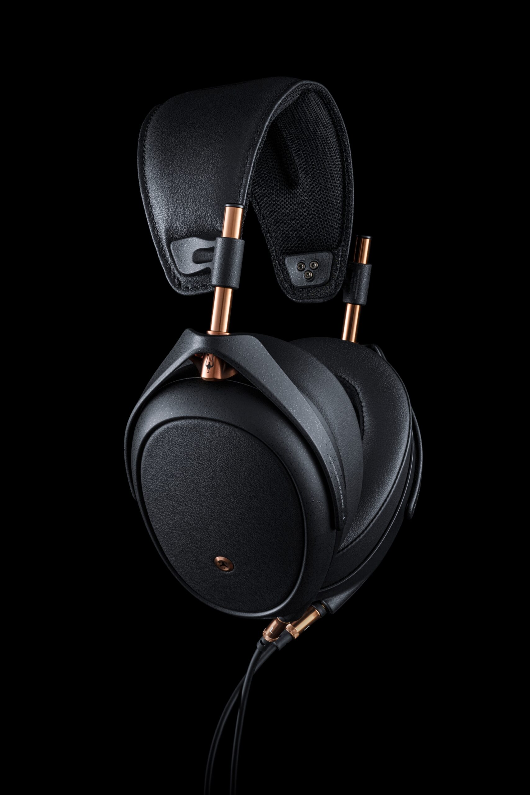 Meze Audio Launches The Enchanting LIRIC, Their First Portable Closed ...